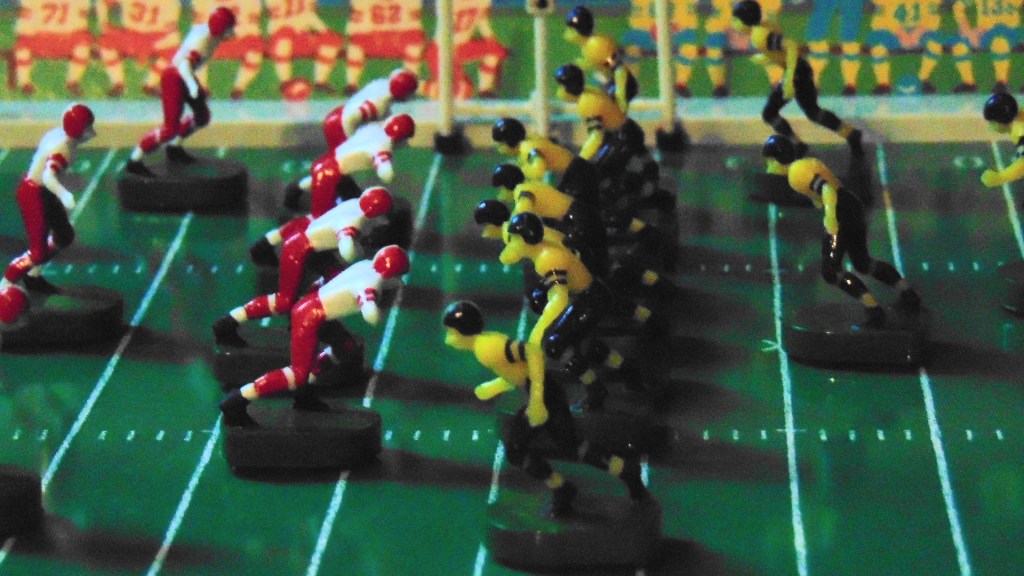 Tudor Electric Football Model # 500 – The National Electric Football ...